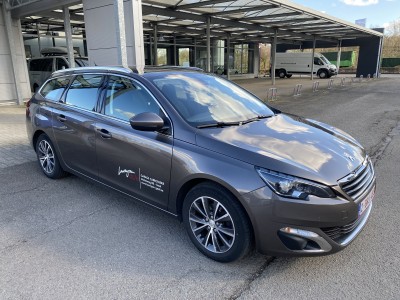 Goedkoop auto huren in Geel | Boek online bij Oscar Autoverhuur